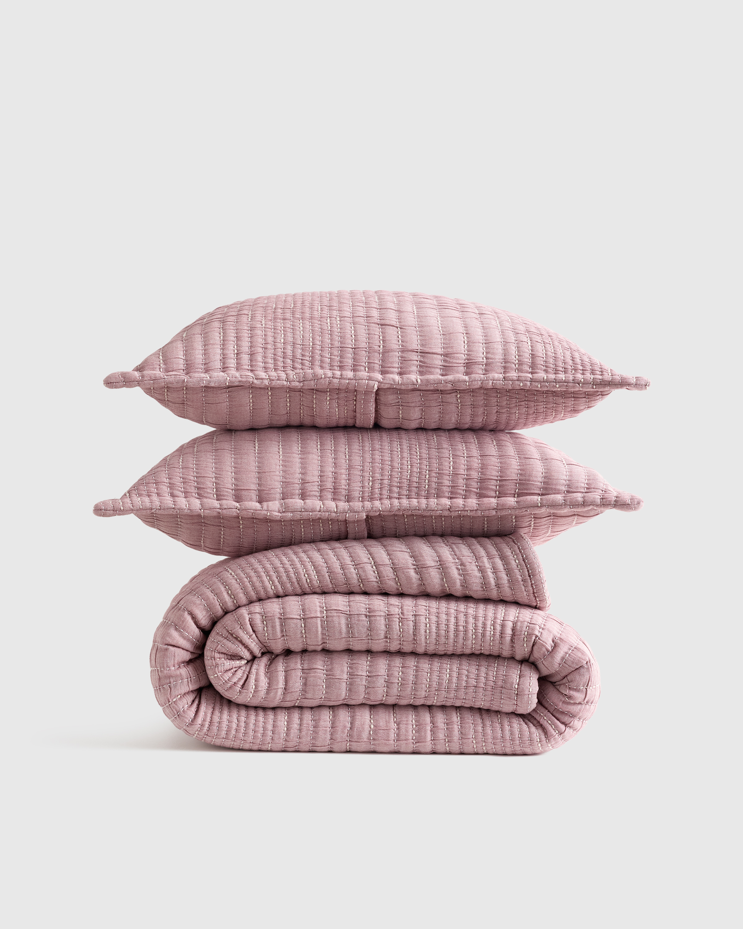 Organic Cotton Channel Stitch Coverlet Set in Mulberry | Quince Canada