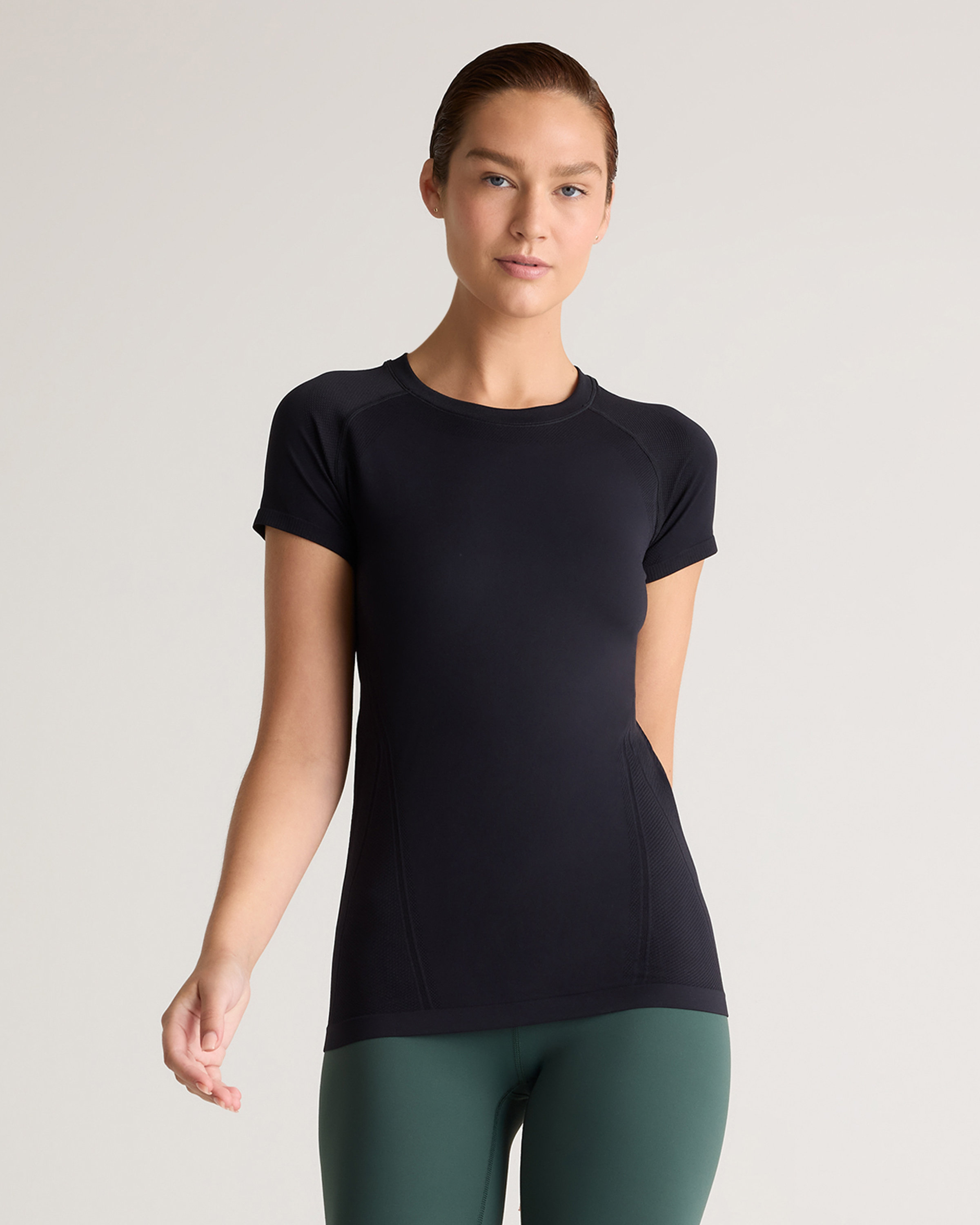 Seamless Short Sleeve Tee in Black