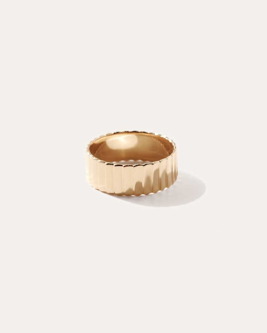 14k Gold Circle Ring