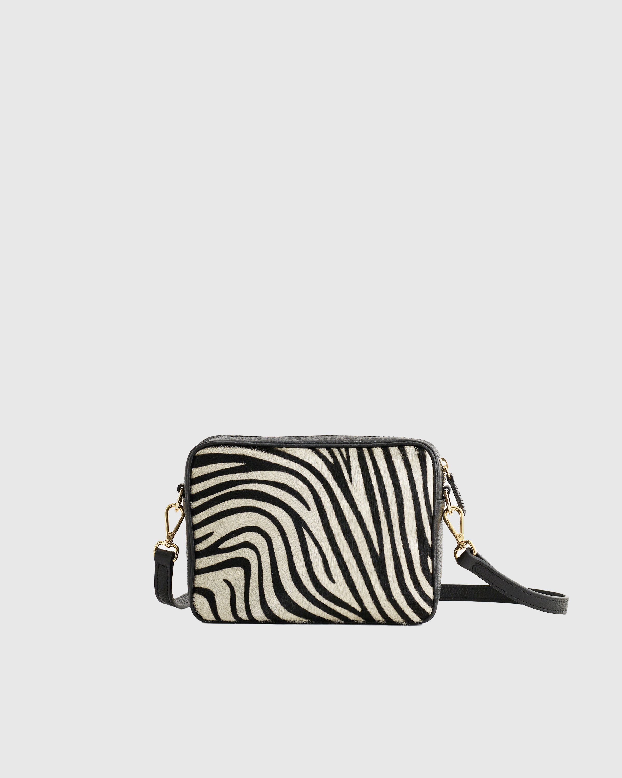 Sustainable Leather Totes, Crossbody Bags, & Goods | Quince