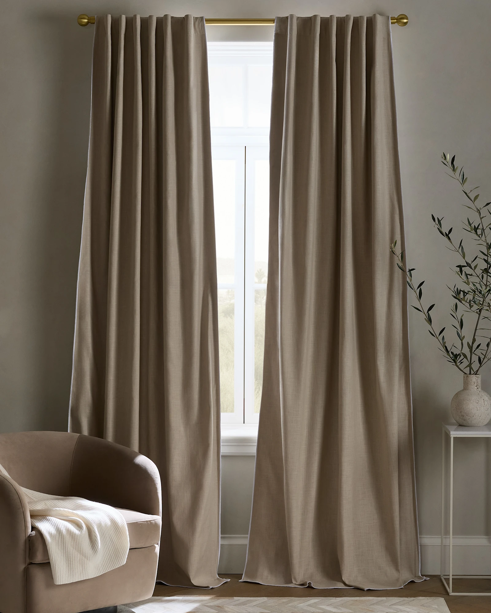Piped Edge Cotton True Blackout Curtain in Ivory/Oatmeal Piping