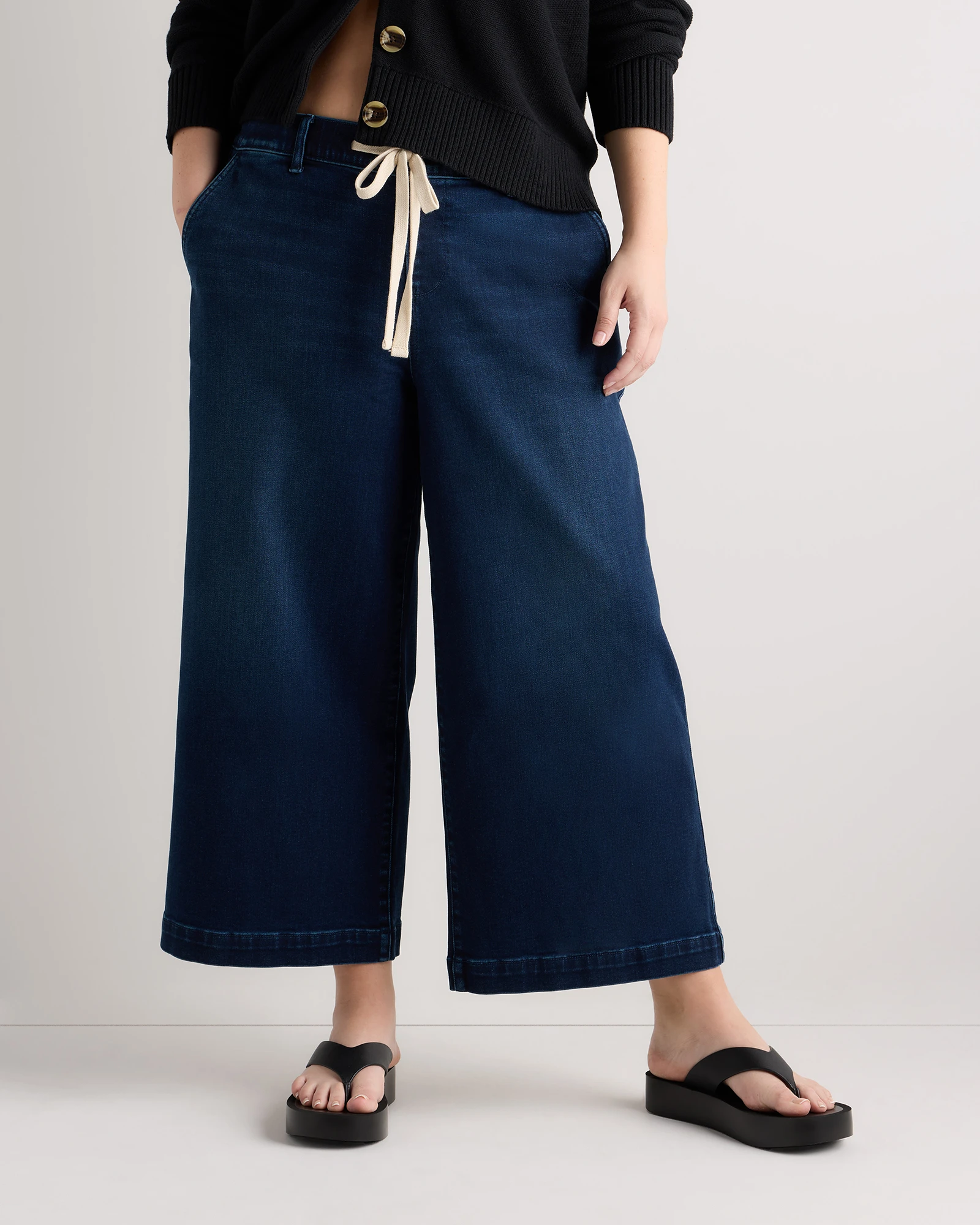 Women's Plus Size Wide Leg Crop Jeans
